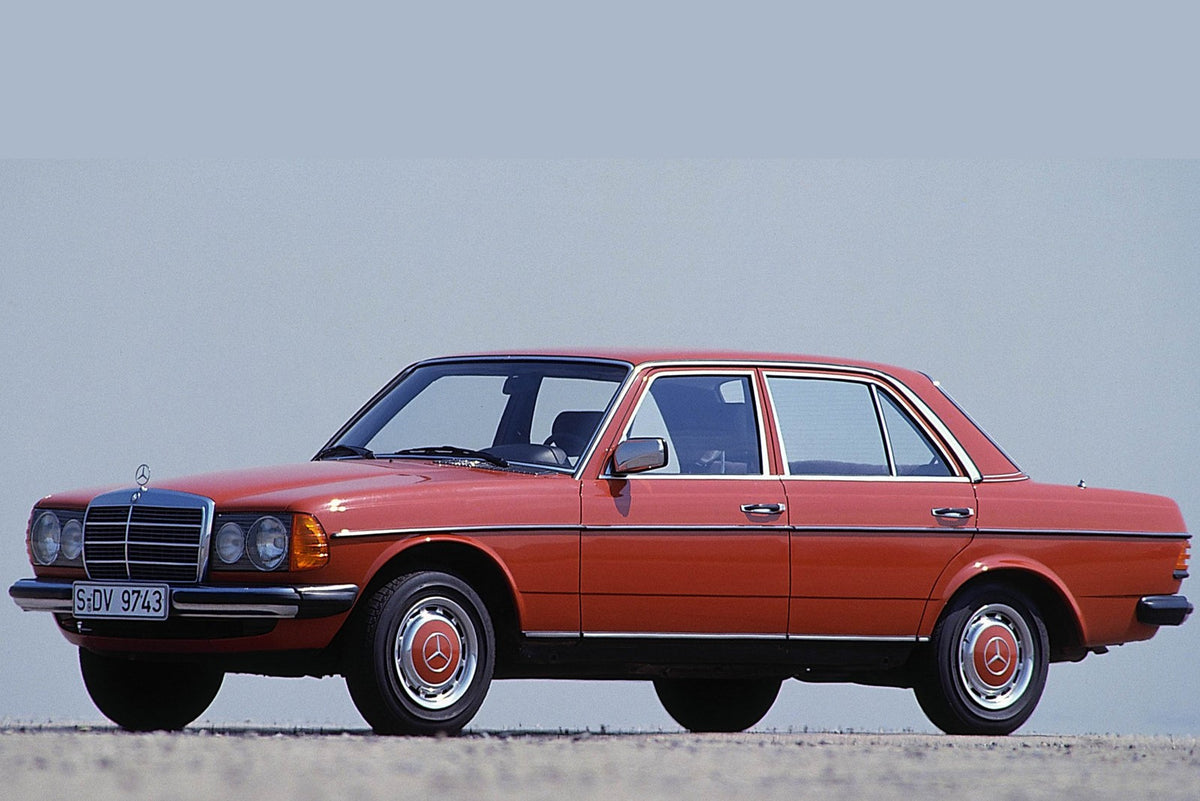 Lowered Mercedes W123 Car